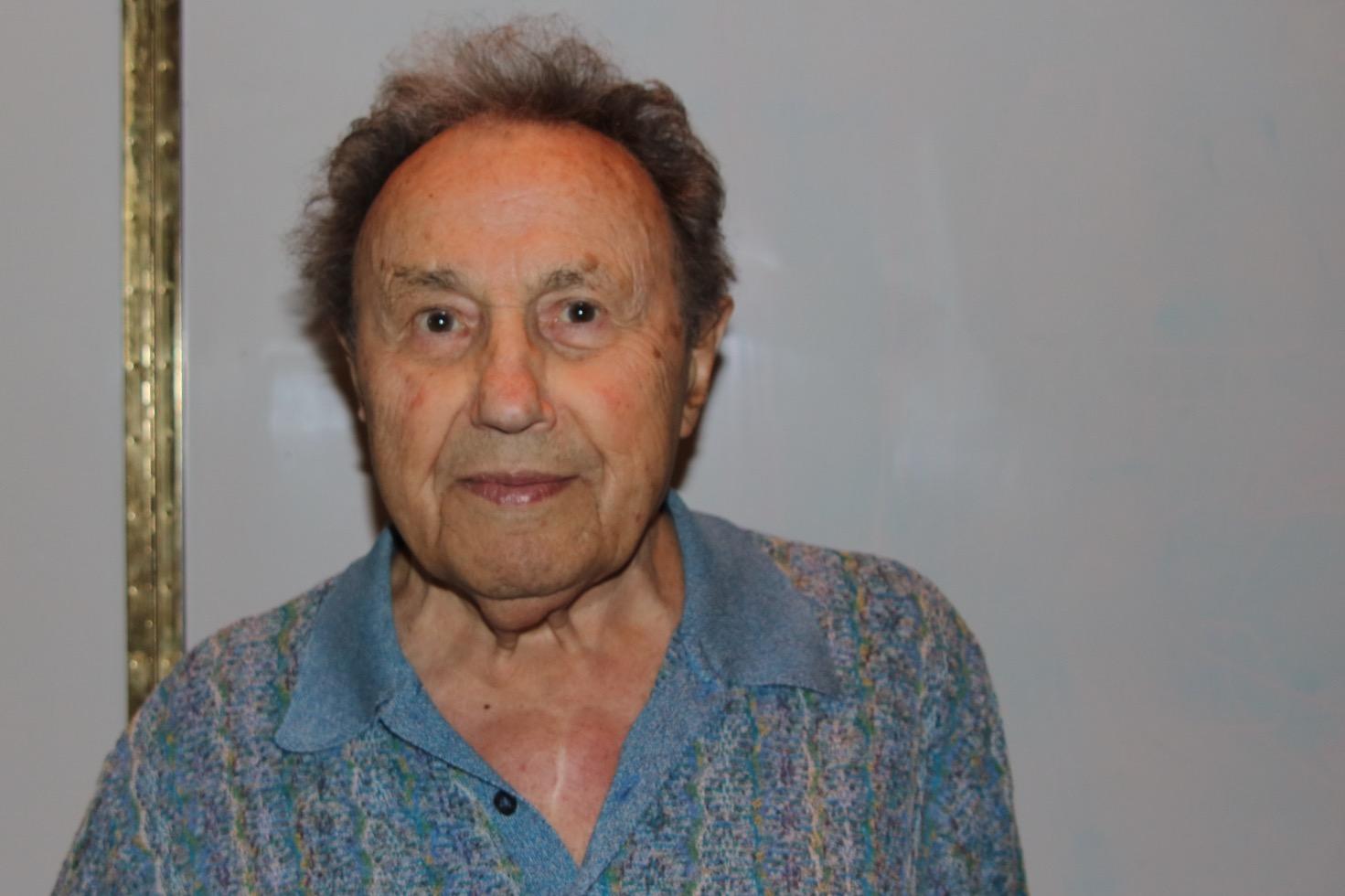 xpress : Dr. Alexander White speaks of his Holocaust experience